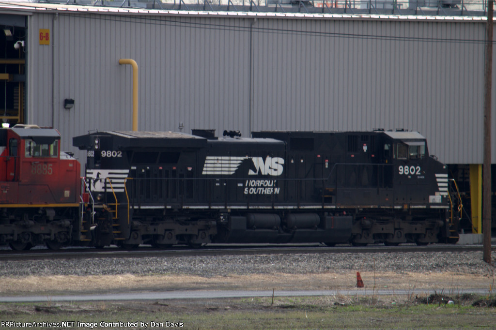 NS D9-44CW 9802